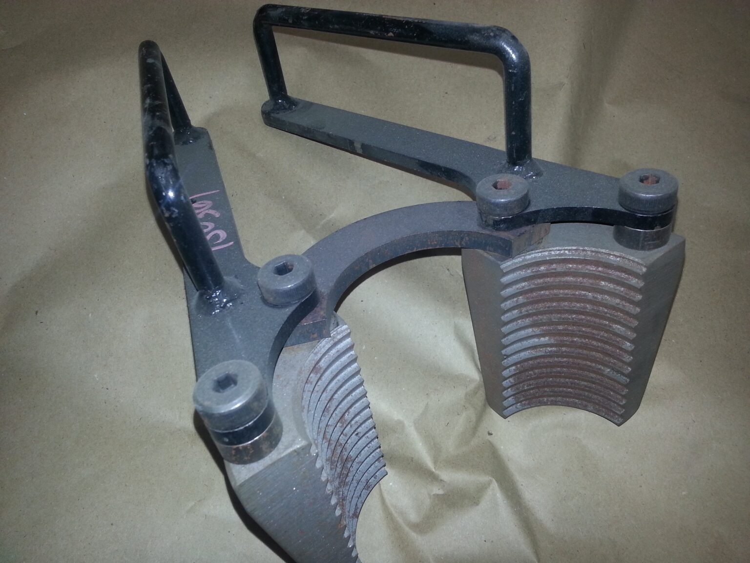 Rod Holding Slip Assembly AW - Drillers World Australia